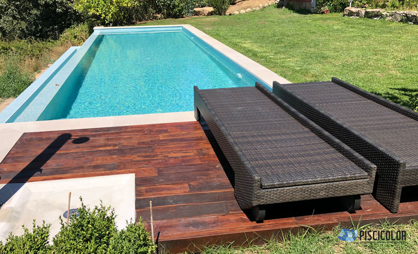 PISCINAS INFINITY - PISCICOLOR - Construcción y mantenimiento de piscinas