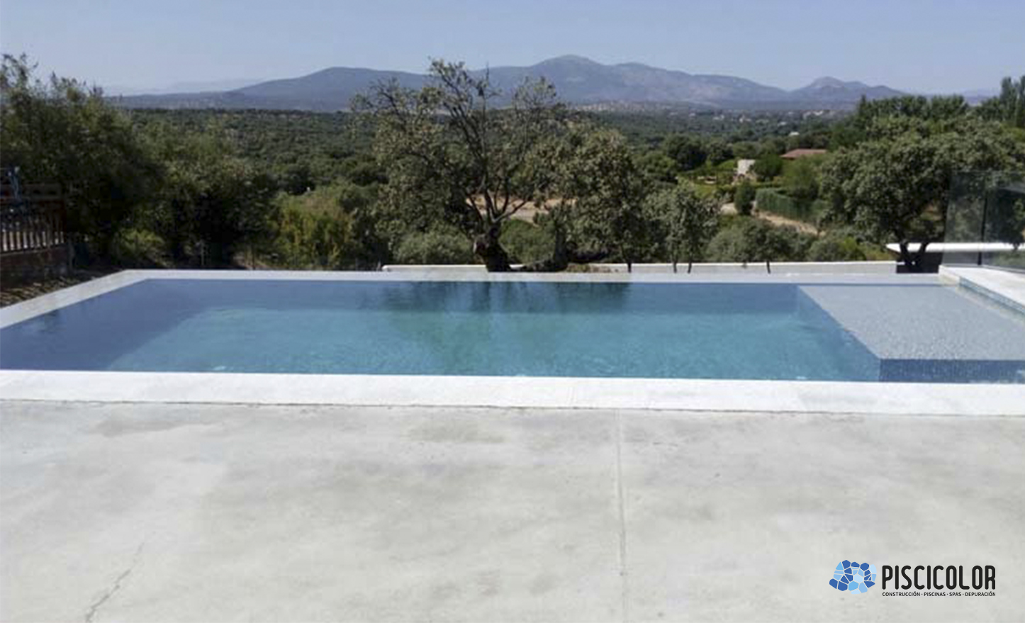 PISCINAS INFINITY - PISCICOLOR - Construcción y mantenimiento de piscinas